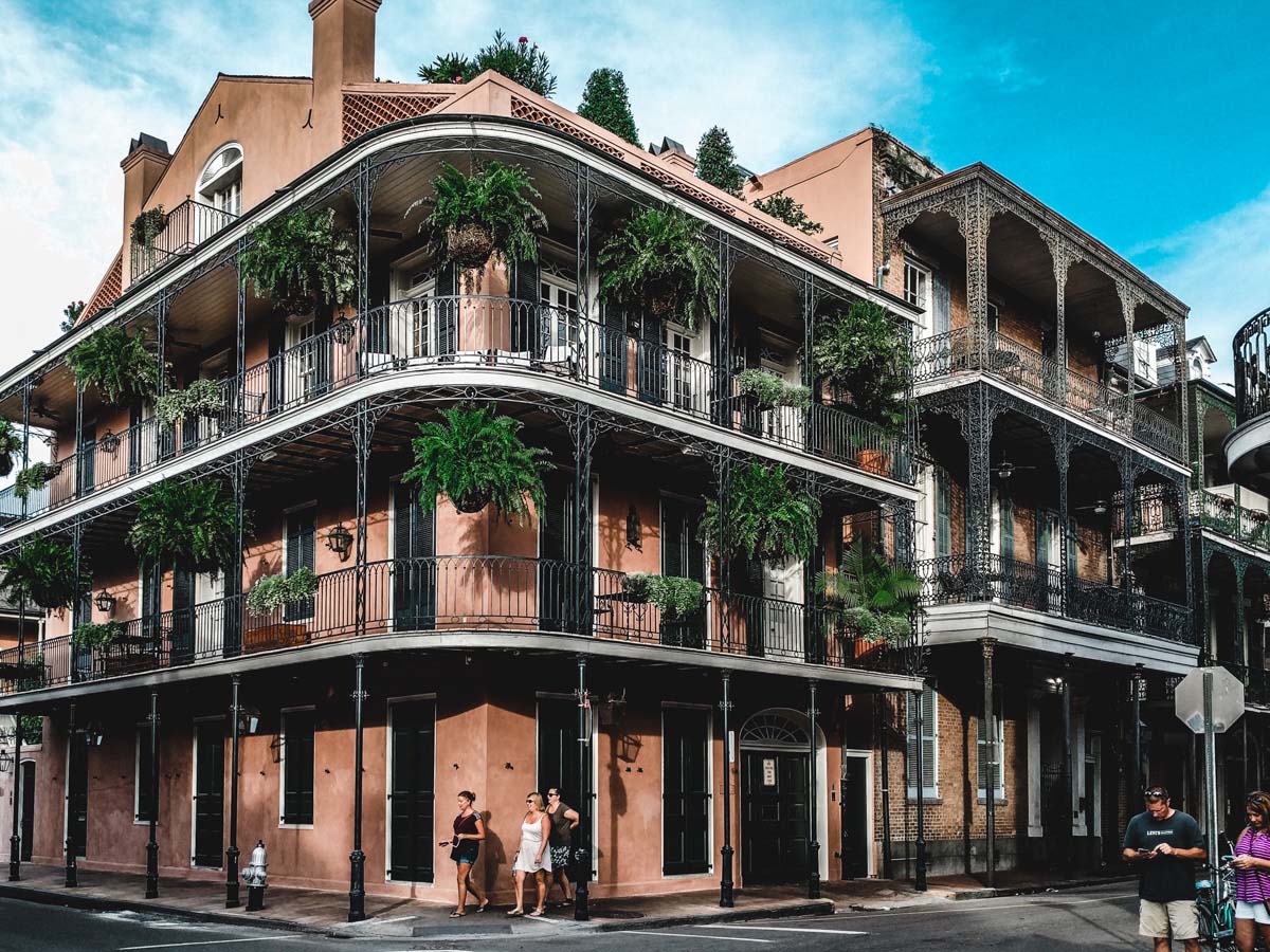 Gloomy Gorgeous ⋆ Elevated and refined style for those drawn to the ...